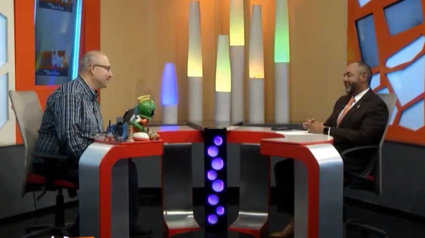 Las carreras del futuro : Tarde Libre – Fernando Thompson