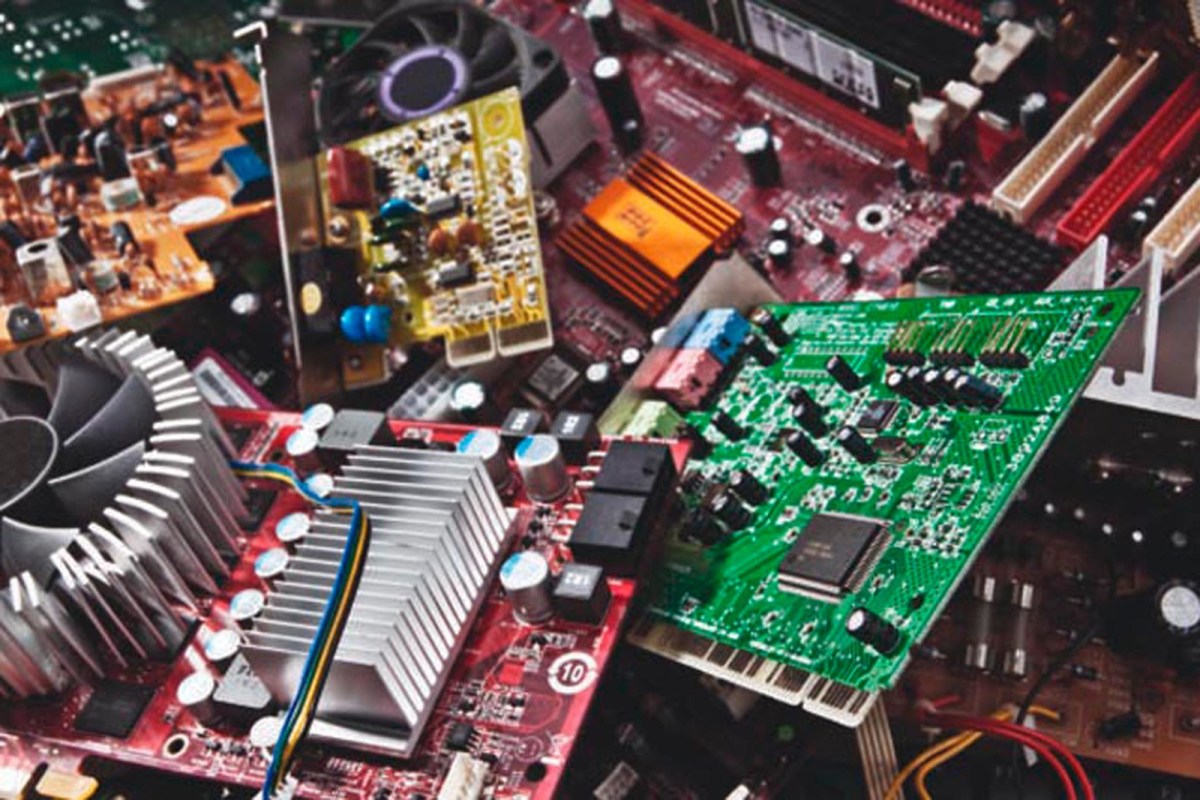 Cuidado con la basura electrónica – Fernando Thompson